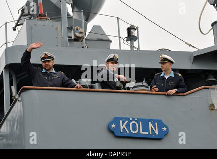 The frigate 'Koeln' departures from the naval base in Wilhelmshaven ...