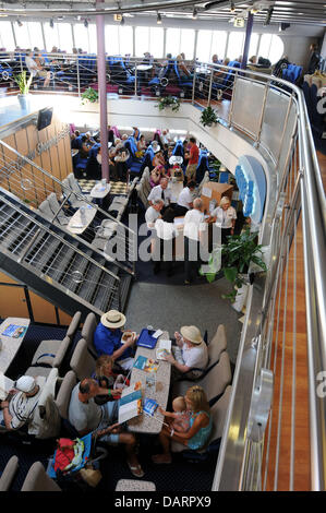Condor Ferries Vitesse catamaran passenger ship Stock Photo - Alamy