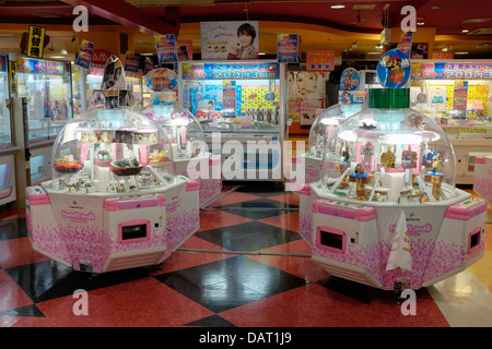 A Claw Crane Game Arcade in Dotonburi, Osaka, Japan Stock Photo - Alamy
