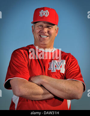 Mater Dei Monarchs head coach Bruce Rollinson is interview by Bally ...