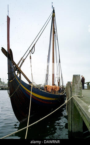 The reconstruction of viking long ship 'Skuldelev 2' named 'Havhingsten ...