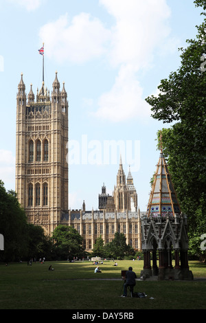 Victoria Tower with Union Jack, Palace of Westminster, Westminster ...