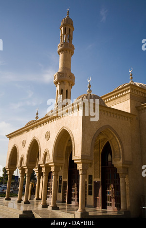 A small but elegant Sunni Muslim mosque in the affluent Jumeirah ...