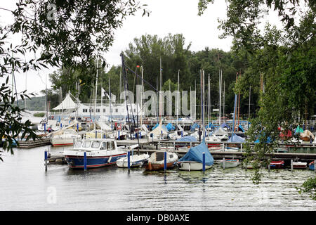 The picture shows Schwanenwerder Island at Lake Wannsee in Berlin Stock ...