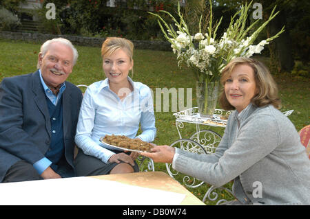 German actors (L-R) Wolfgang Huebsch as Herbert Reichenbacher, Johanna ...