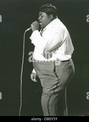 BILLY STEWART (1937-1970) US singer and pianist on Ready, Steady, Go in ...