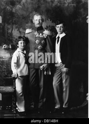 Crown Prince Rupprecht of Bavaria with his family, 1901 Stock Photo - Alamy
