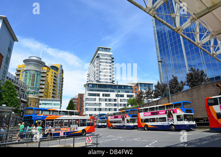 Stagecoach Hampshire Bus Station, Festival Way, Basingstoke, Hampshire ...