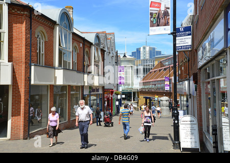 england,hampshire,basingstoke,london street,the iron triumphal gate ...