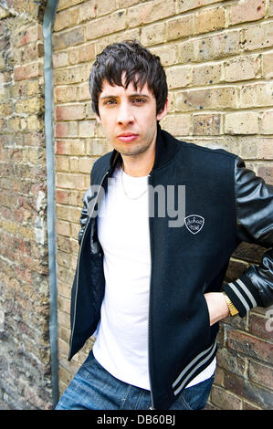 Example (real name Elliot Gleave) performing at Liverpool University ...