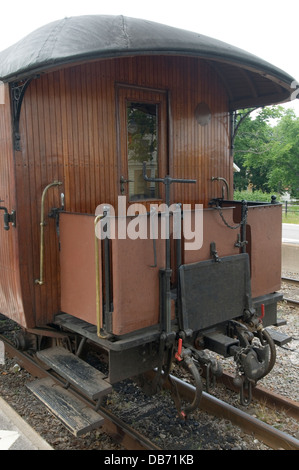 caboose train guards van trains old wagon wagons swedish narrow railway ...