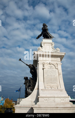 Famous French Explorer, Samuel de Champlain Statue at Nepean Point ...
