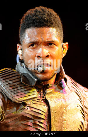 Usher on stage for Usher in the OMG Tour, Mandalay Bay Events Center ...