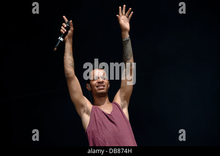 Harley "Sylvester" Alexander-Sule from British hip hop duo, Rizzle ...
