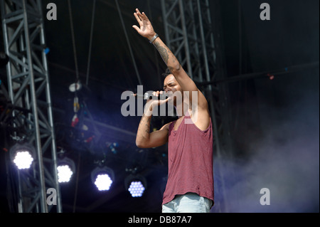 Harley "Sylvester" Alexander-Sule from British hip hop duo, Rizzle ...