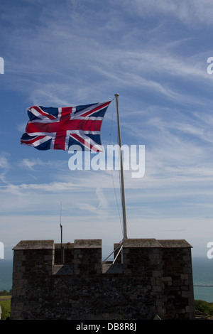 Dover castle with the British flag, England Stock Photo - Alamy