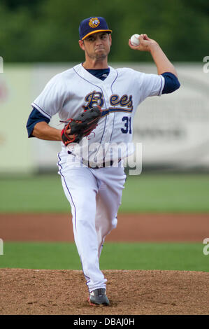 Quad Cities River Bandits pitcher Hunter Patteson (16) delivers a pitch ...