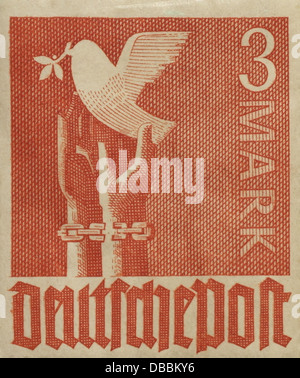 Postage stamp: Deutsche Post, Dove, Hands, 3 Mark, 1947, stamped Stock ...