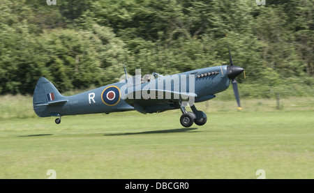 The Undercarriage or landing gear of a Supermarine Spitfire from world ...