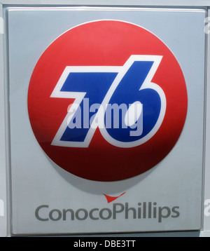 Conoco Phillips 76 gas station price per gallon sign Stock Photo - Alamy