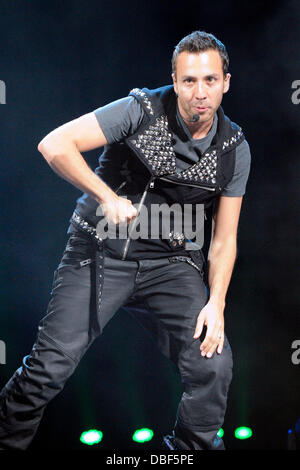 Howie Dorough NKOTBSB Tour - New Kids On The Block and Backstreet Boys ...