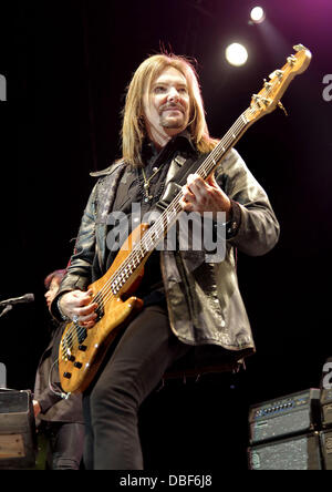 Styx Performing at Manchester MEN Arena Manchester, England - 08.06.11 ...