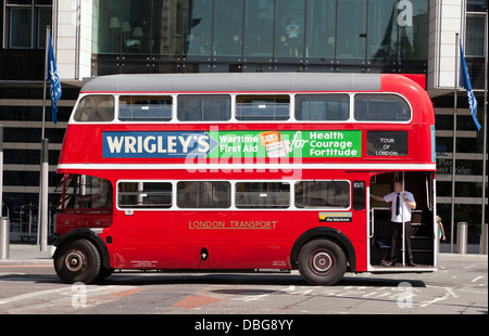 AEC Regent III RT bus was a variant of the AEC Regent III. It was a ...