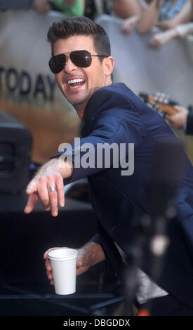 Singer Robin Thicke performs on NBC's 'Today' at Rockefeller Plaza on ...