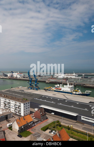 Calais (northern France): lighthouse Stock Photo - Alamy
