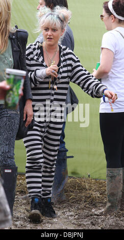 Jaime Winstone Celebrities at The 2011 Glastonbury Music Festival held ...