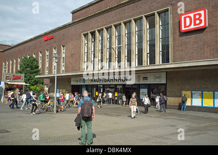 Dusseldorf HBF (main railway station) Germany Stock Photo: 54724096 - Alamy