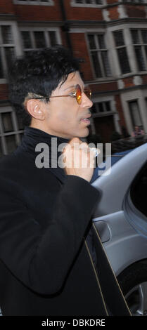 Prince arrives back at his London Hotel Lodon, England - 04.07.11 ...