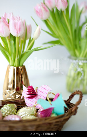 Easter background flower egg paper wooden Stock Photo - Alamy
