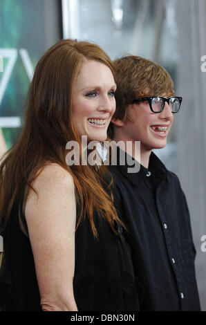 Julianne Moore with son Caleb Freundlich and husband Bart Freundlich at ...