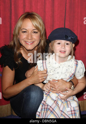 Megyn Price and her Daughter Grace Los Angeles premiere of 'Fully ...