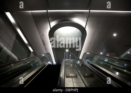 Bayfront MRT Station Singapore Underground Stock Photo - Alamy