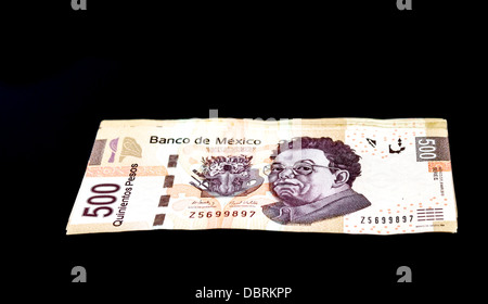A stack of Mexican 500 pesos bills Stock Photo - Alamy