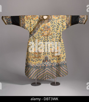 The Emperor's Twelve-Symbol Dragon Robe is a Chinese ceremonial garment ...