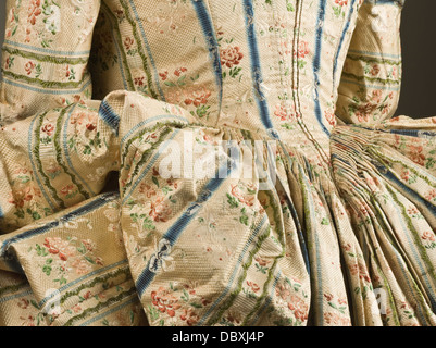 Woman's Robe a la Polonaise (Close-bodied Gown) M.70.85 (1 of 10 Stock ...