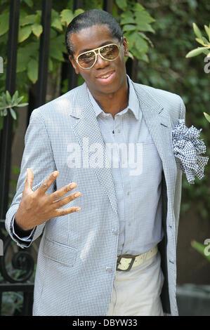 Miss J. Alexander, real name Alexander Jenkins, outside the Carolina ...