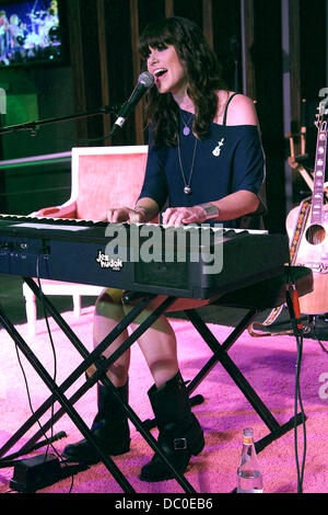 Jes Hudak at Hard Rock Cafe's 12th Annual Pinktober campaign kick off ...