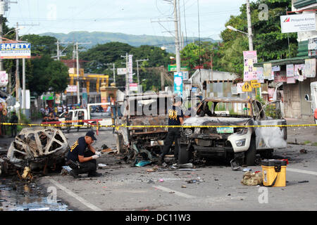 Cotabato, Philippines. 6th Aug, 2013. Filipino bomb experts gather ...