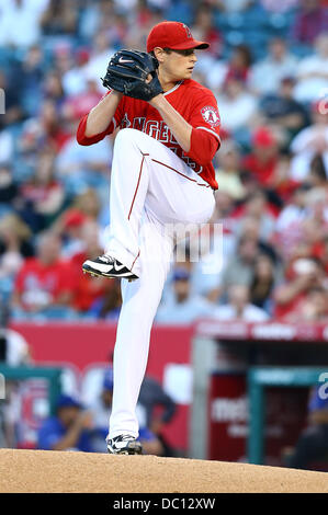 Texas Rangers' Garrett Richards pitches against the Oakland Athletics ...