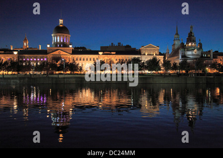Bonsecours Market and Notre Dame de Bonsecours church illuminated at ...