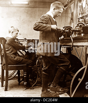 BOY APPRENTICES, 2 OF 3 Stock Photo - Alamy