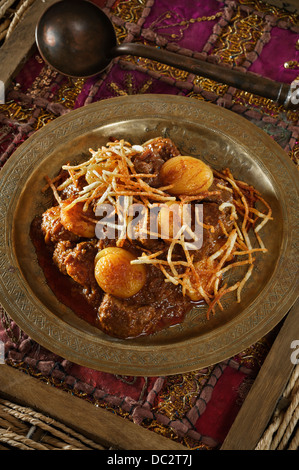 Sali Jardaloo boti. Lamb with apricots and potato straws India Food ...