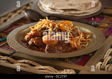 Sali Jardaloo boti. Lamb with apricots and potato straws India Food ...