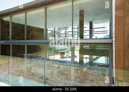 House with no windows Stock Photo - Alamy