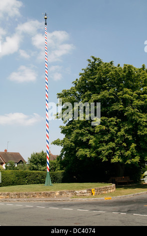 The Maypole at Welford on Avon, Warwickshire, one of the tallest ...