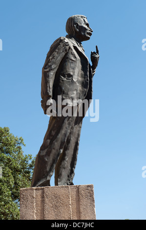 General J.B.M. Hertzog, South African Premier, and members of the South ...